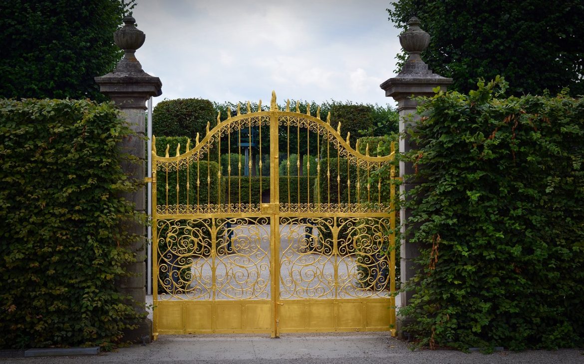 Studio 101: Compressors, Expanders, and Gates Explained