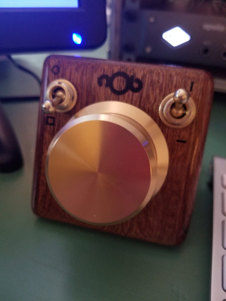 nOb Control: A Highly Versatile Knob Controller for Media Production